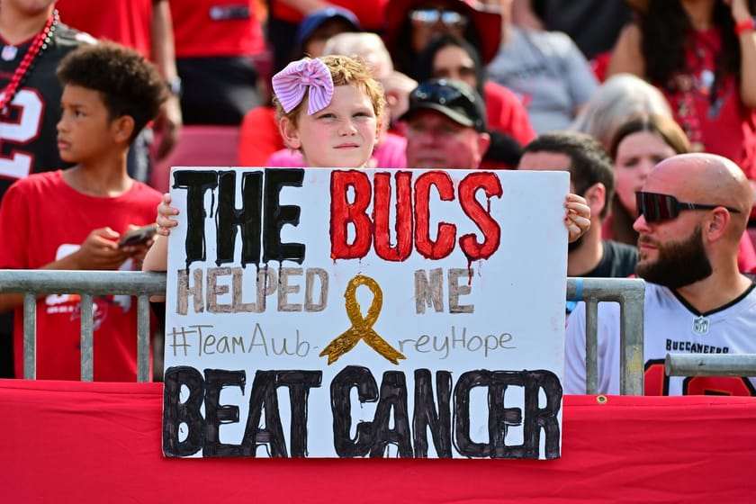 Tom Brady warns teammates that they will be called out if they are ...