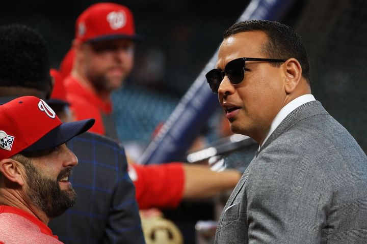 When New York Yankees star Alex Rodriguez penned a handwritten letter apologizing to fans post ...