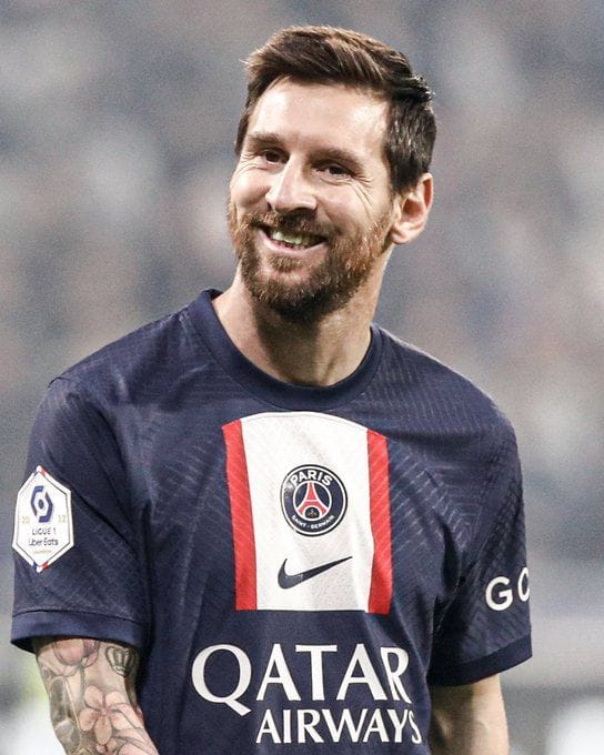 Is Lionel Messi playing for PSG against Benfica tonight?