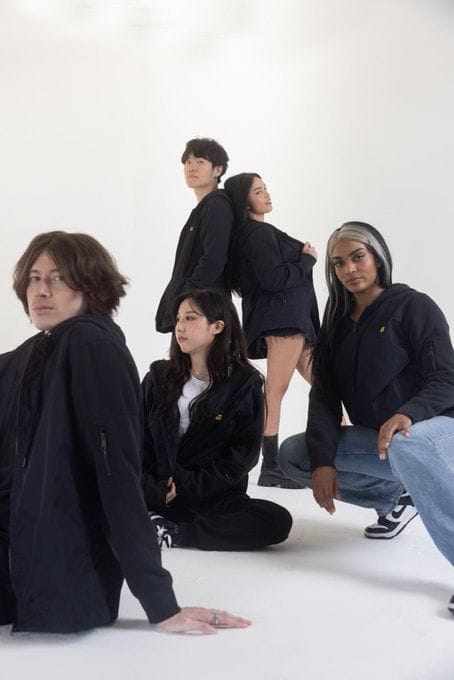 "Perfect clothes by the perfect man": Fans react as Disguised Toast ...
