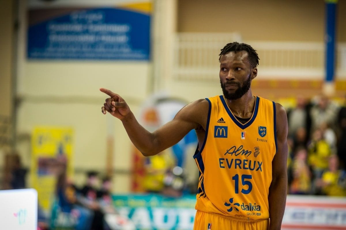 Who is Steeve Ho You Fat? Taking a look at why the basketball player ...