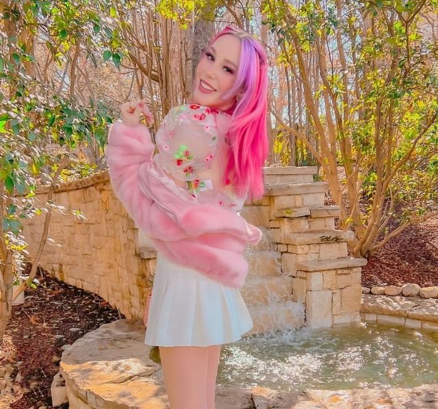 How much is Meganplays’s Net Worth as of 2024?