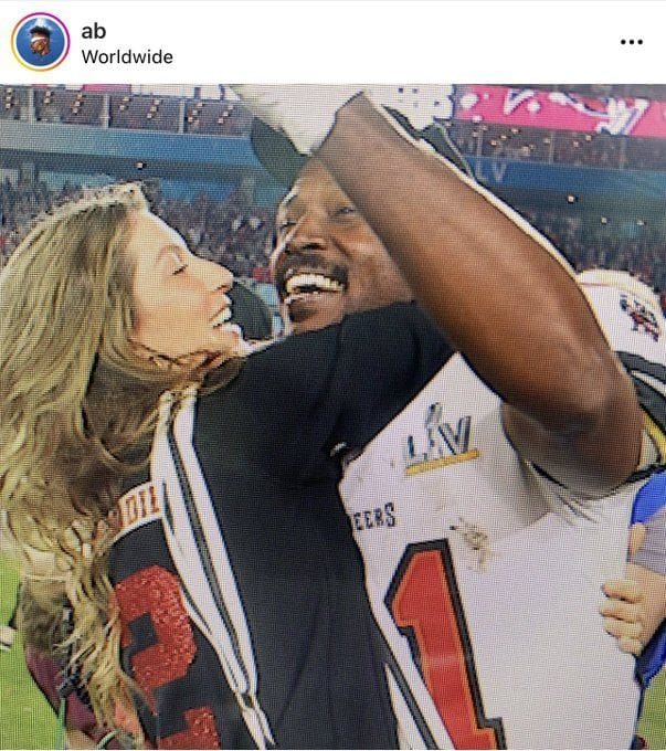 Antonio Brown's IG post feat. Gisele Bundchen leaves fans baffled