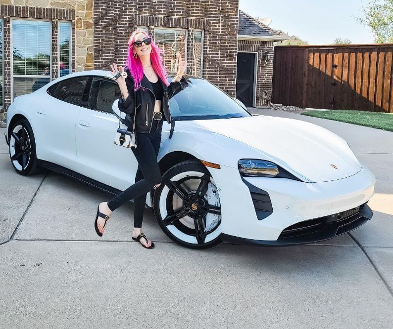 How much is Meganplays’s Net Worth as of 2024?