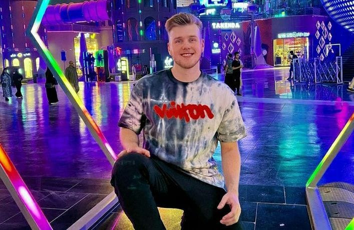 How much is Lachlan's Net Worth as of 2022?