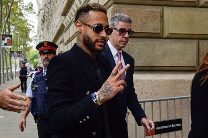 PSG superstar Neymar accused of 'betrayal' and accepting €40m bribe as ...