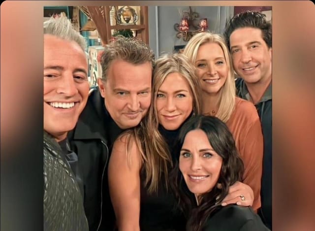 Are the Friends cast friends in real life?