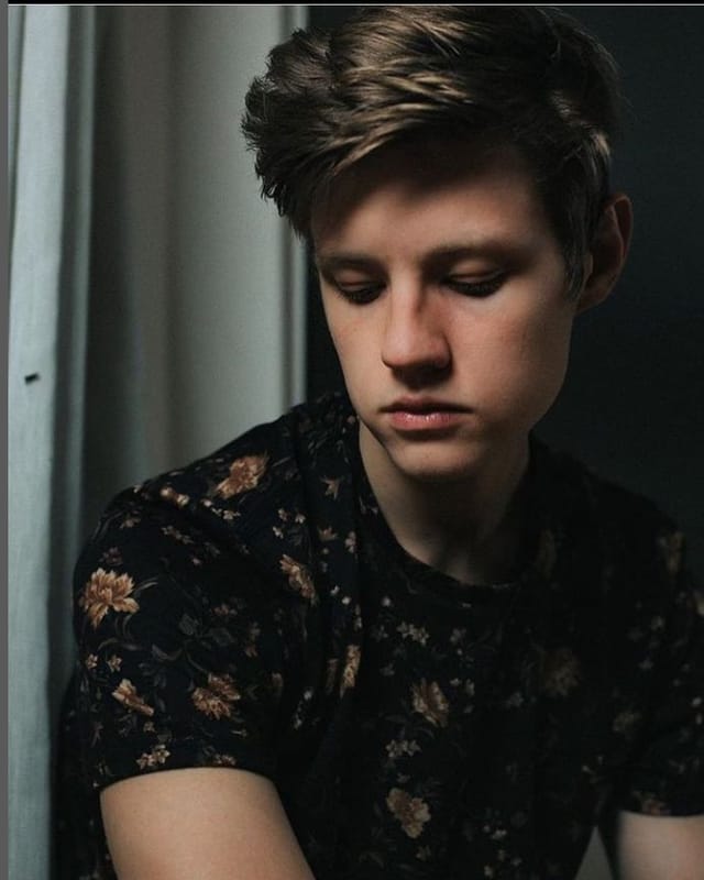 How much is Aaron Doh's Net Worth as of 2022?