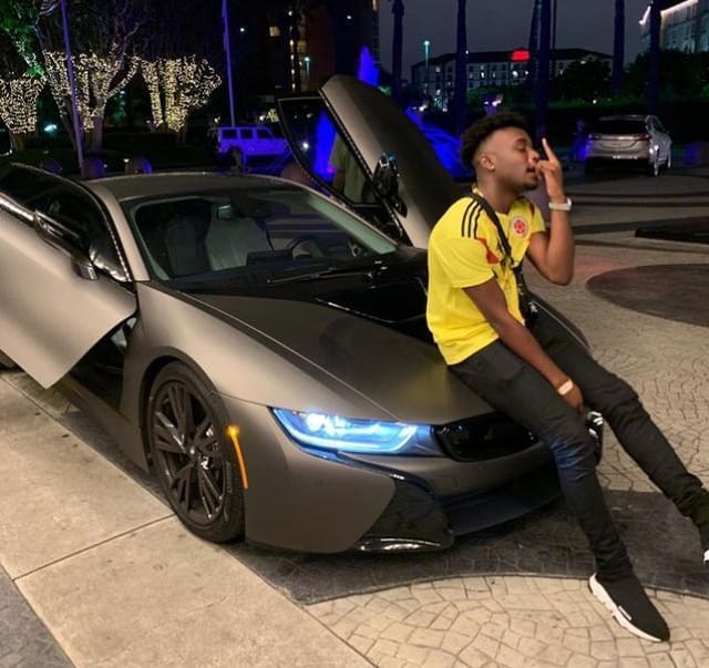 How much is P2istheName's Net Worth? Sources of income and more.