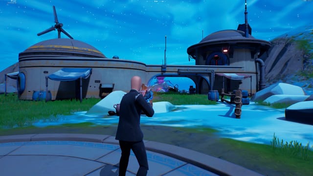 Fortnite: How to throw chicken