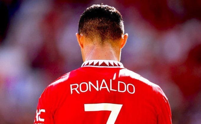 "Wants his fans to know the truth", "Club deserves to go trophyless for ...