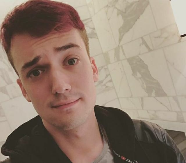 How much is Crainer's Net Worth as of 2024?