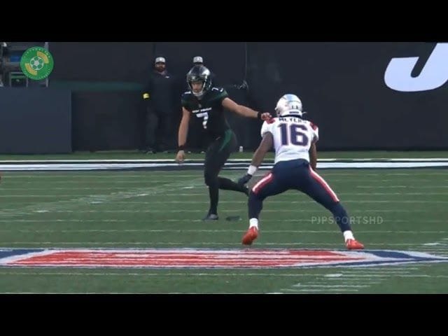 NFL fans in splits over Jets' bad kick off attempt: "The way he crawls ...