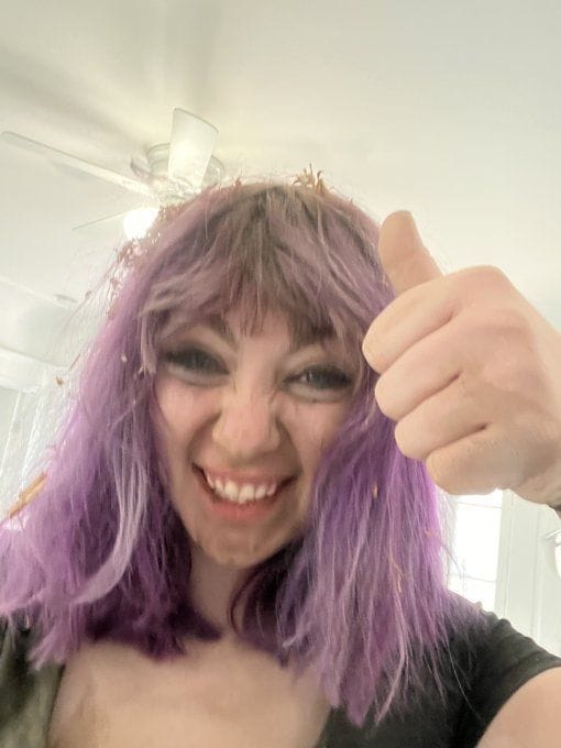 Twitch streamer JustaMinx finds a person "sleeping under the house ...