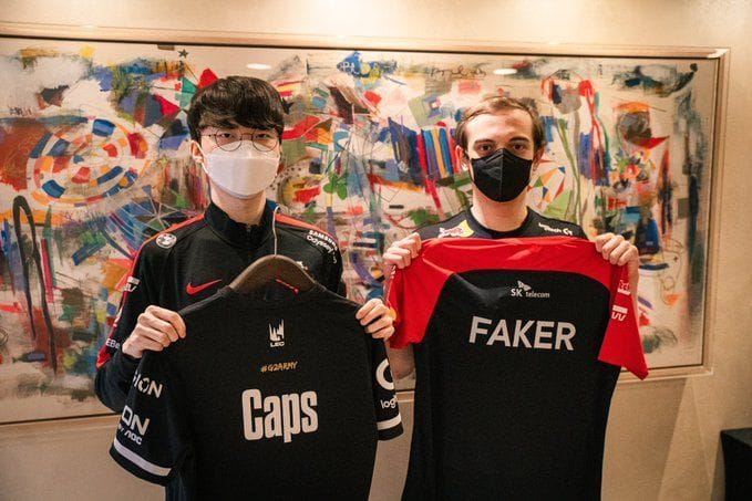 Faker signs brand new 3 year contract with T1 ahead of League of ...