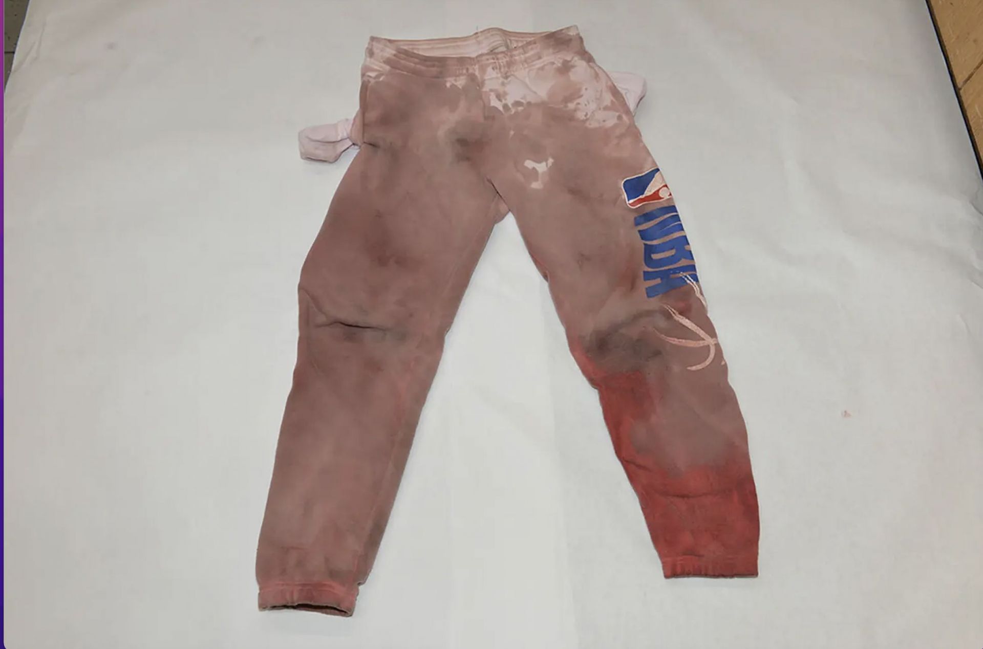 Courtney Clenney crime scene photos released: Model covered in blood ...