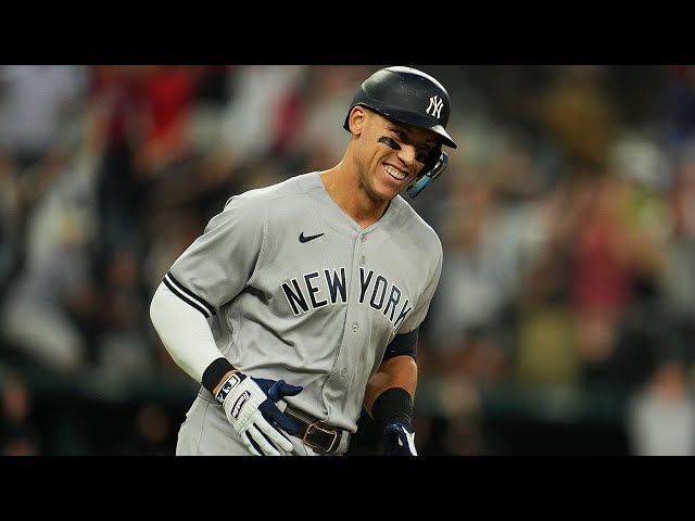 Does Aaron Judge keep two pieces of gum in his mouth through the first ...
