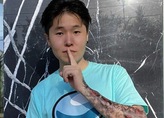 How much is Disguised Toast's Net Worth as of 2024?