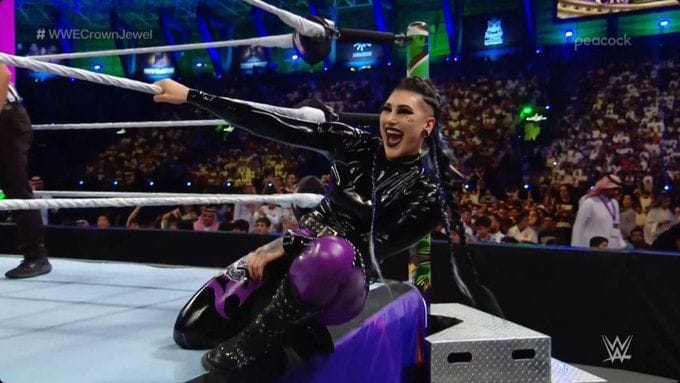 Rhea Ripley shows the middle finger to male WWE Superstar after recent ...