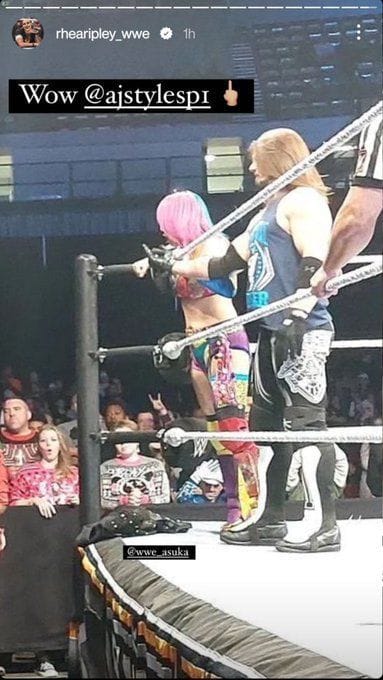 Rhea Ripley shows the middle finger to male WWE Superstar after recent ...