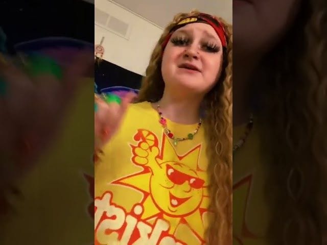 "Sis stepped up like she finna do something": Britt Barbie fight video ...