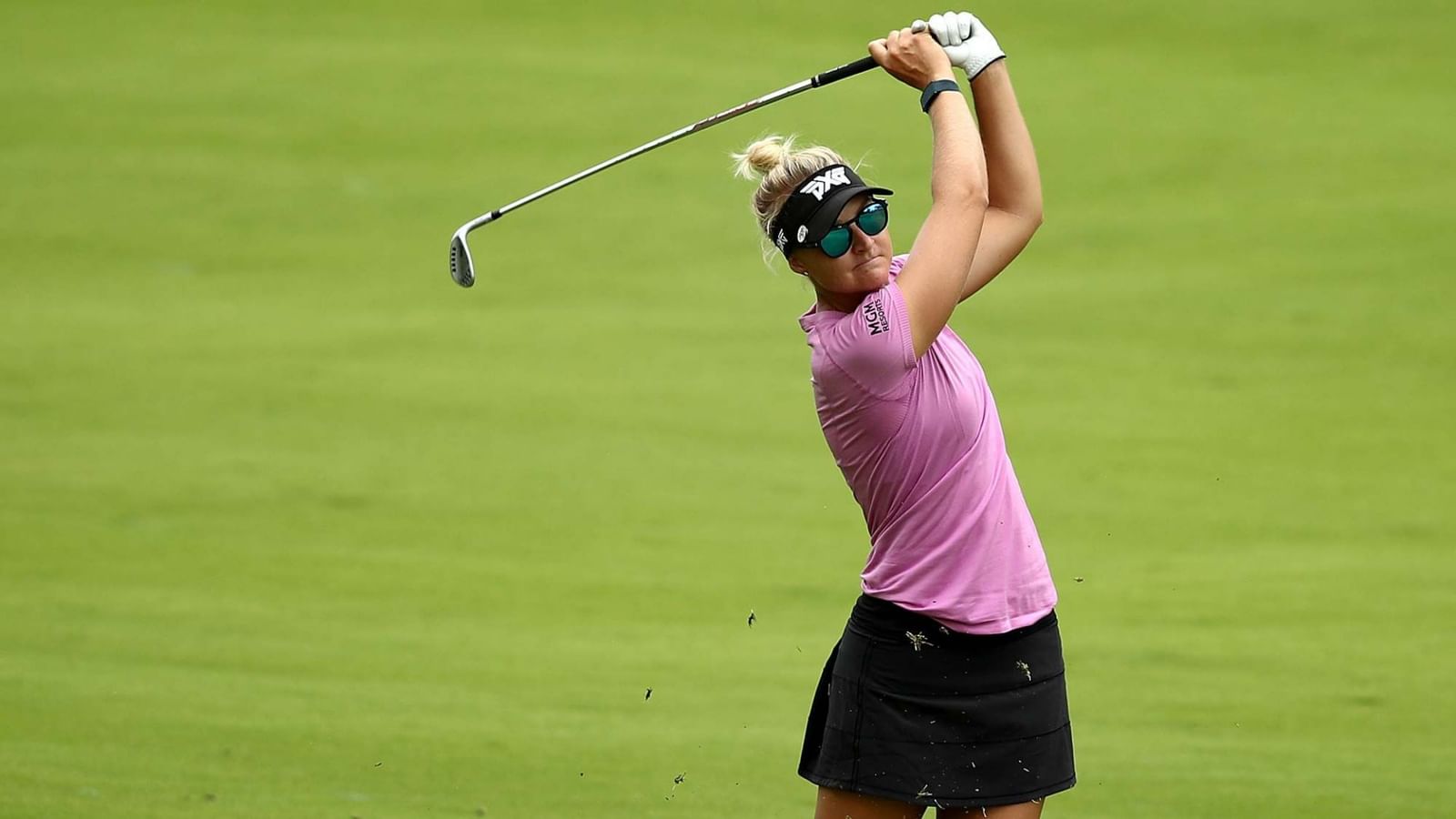 Who is the tallest player in the LPGA?