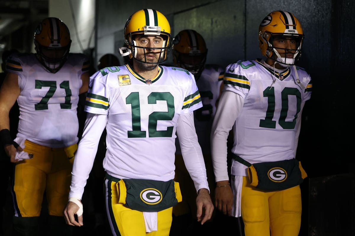 NFL fans demand Packers bench Aaron Rodgers for Jordan Love for rest of ...