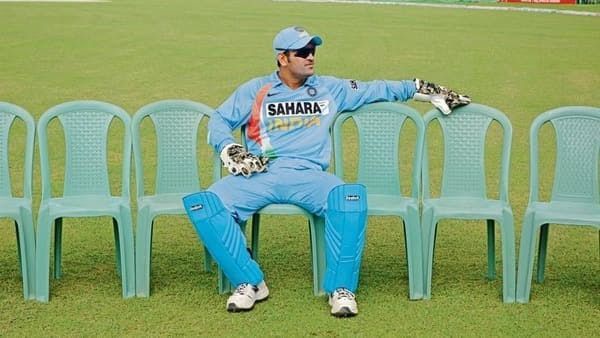 Top 10 MS Dhoni memes as fans pay tribute to his achievements and miss ...