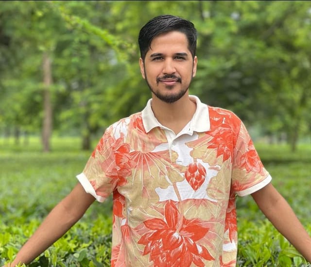 How much is Desi Gamers's Net Worth?