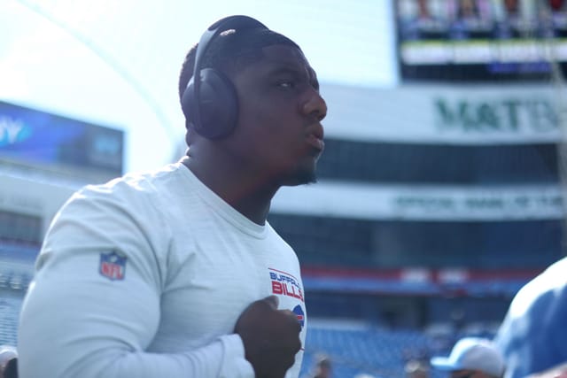 Who are Devin Singletary's parents, Devonn Singletary and Sabrina Clark?