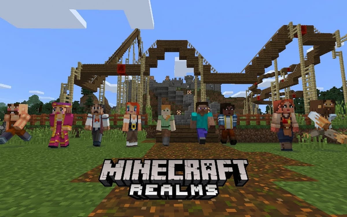 What is the difference between Minecraft Realms and Realms Plus?