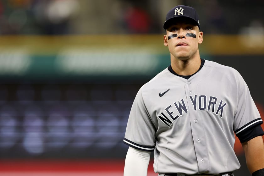 Does Aaron Judge keep two pieces of gum in his mouth through the first ...