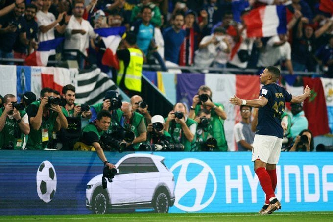 Real Madrid will attempt to sign PSG superstar Kylian Mbappe only on 1 ...