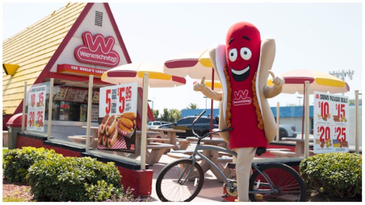 All you need to know about Wienerschnitzel’s 5 Chili Dogs or Corn Dogs deal