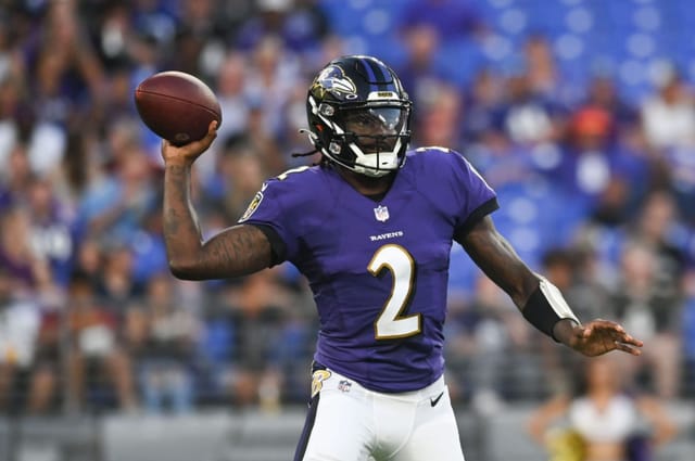 Who is the Baltimore Ravens QB starting today vs Cleveland Browns?