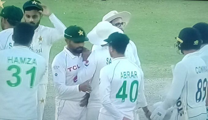 “There is a thin line between bewakoofi and bahaduri” – Fans troll ...