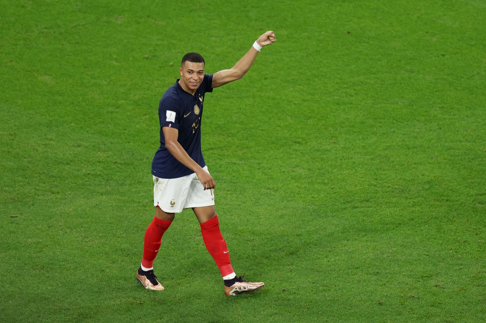 "He’s burning my legs" - Premier League defender opens up on 2022 FIFA ...