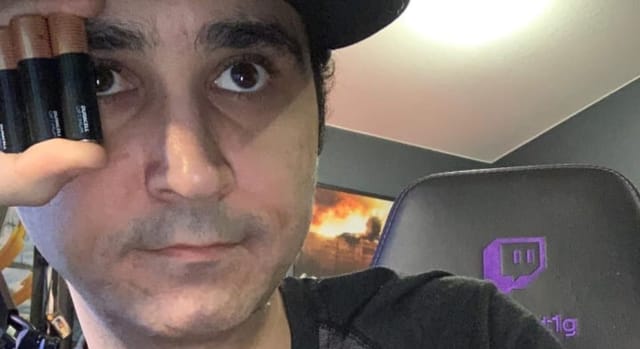 Where does Summit1g live?