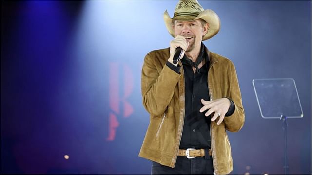 “its Pretty Debilitating” Toby Keith Shares Health Update While