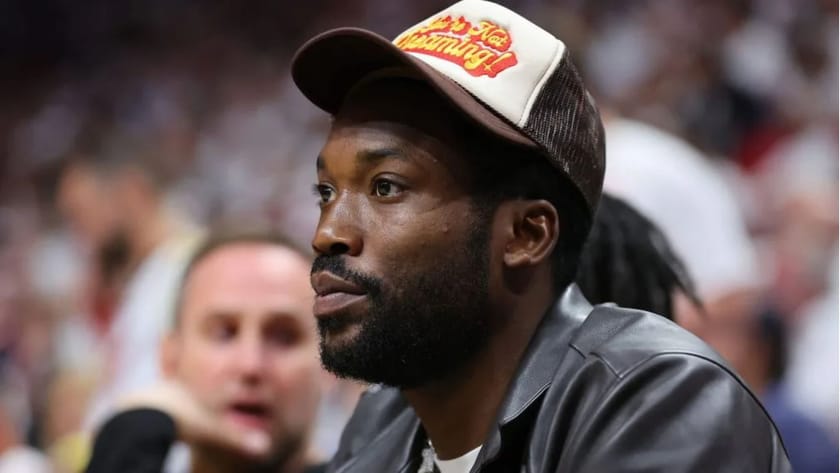 “No one should have to spend the holidays in jail”: Meek Mill bails out ...