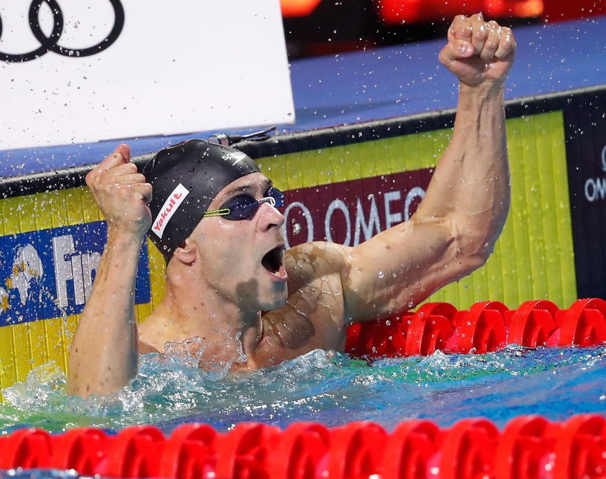 42-year-old Nicholas Santos beats own world record as oldest world champion