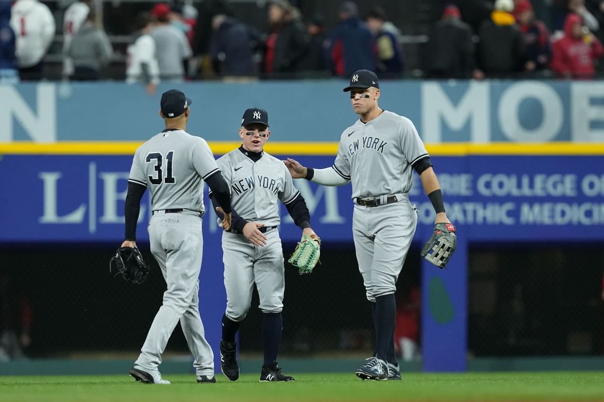 MLB reporter Jeff Passan says Yankees have named Aaron Judge the first captain since Derek Jeter ...