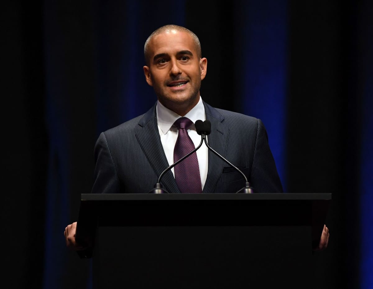 Jon Anik: UFC commentator Jon Anik names the one fighter who was the ...