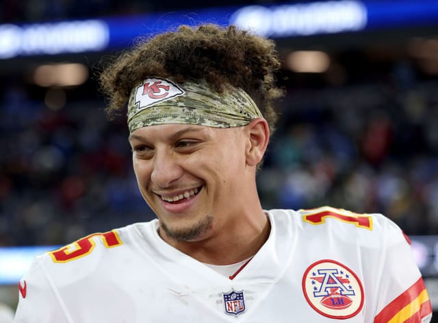 Could Patrick Mahomes become the NFL's first billionaire player ...
