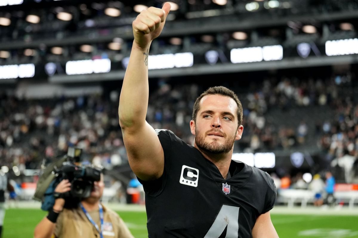 Derek Carr news and rumors: Raiders reporter reveals two teams best ...