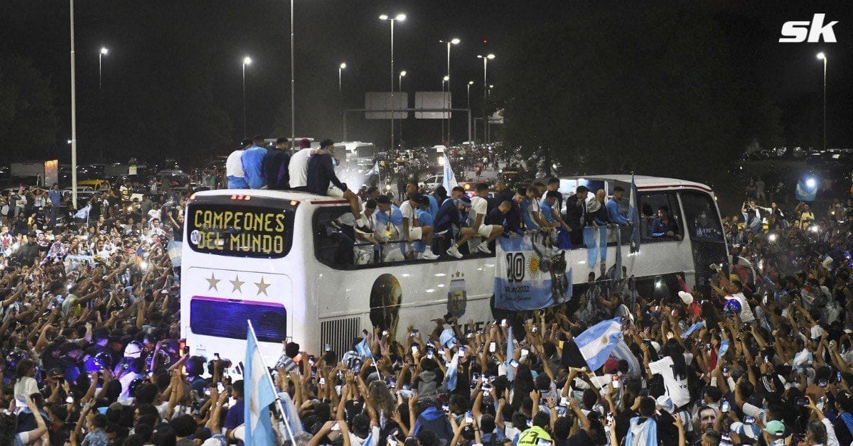 Lionel Messi avoids scary crash during open-top bus parade in Argentina ...