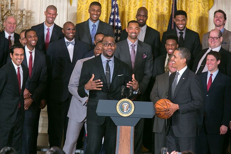 Top 5 moments from NBA champions visiting the White House over the years