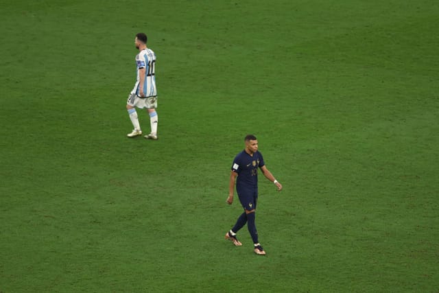 Why was Lionel Messi given a Ninja Turtle at Argentina’s World Cup ...