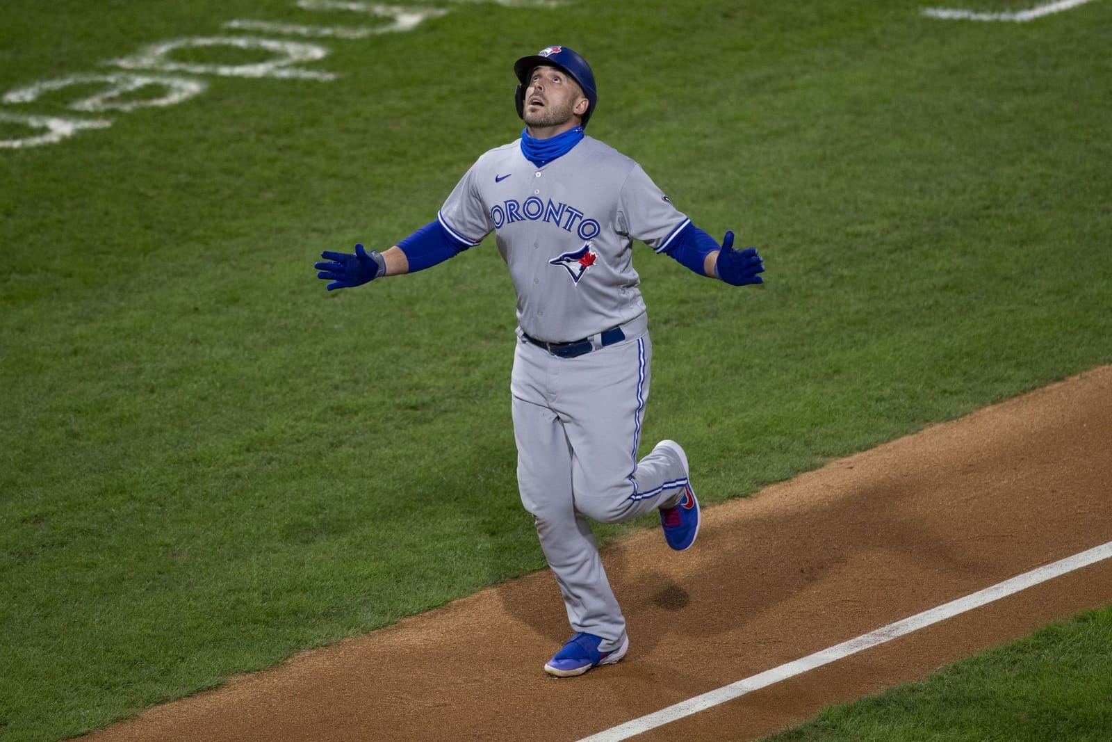 Fans react to veteran infielder Travis Shaw's emotional retirement note ...