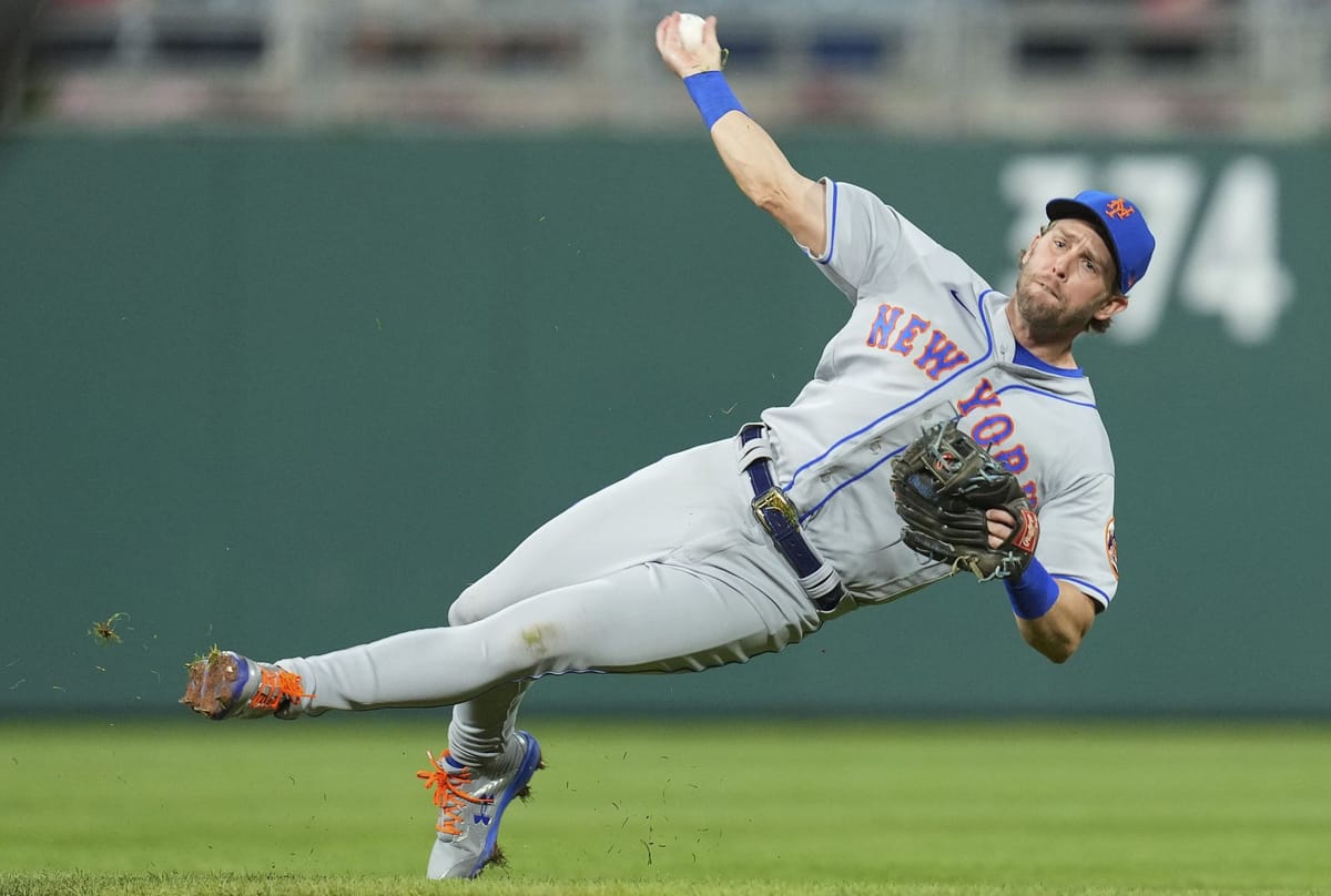 Jeff McNeil, the National League Batting champion and New York Mets ...
